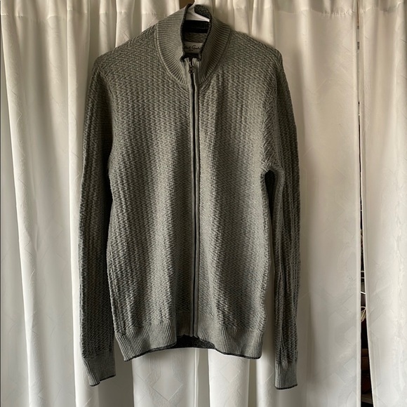 Robert Graham | Sweaters | Robert Graham Gray Zip Up Sweater With ...